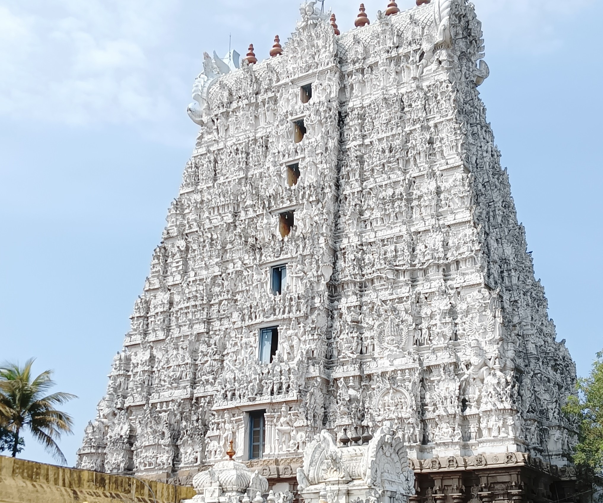 Discover Suchindram Shree Thanumalayan Swamy Temple in India with a ...